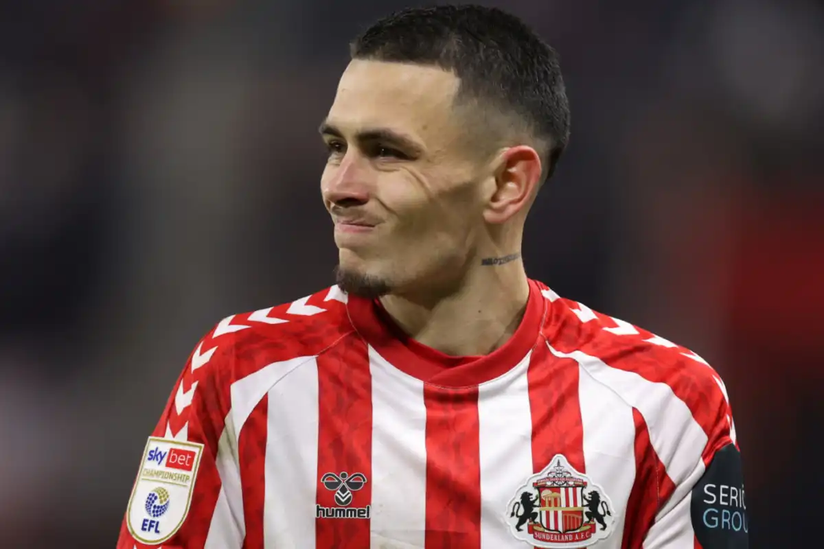 "Sunderland" Secures Premier League Return and Must Buy Midfielder Enzo ...