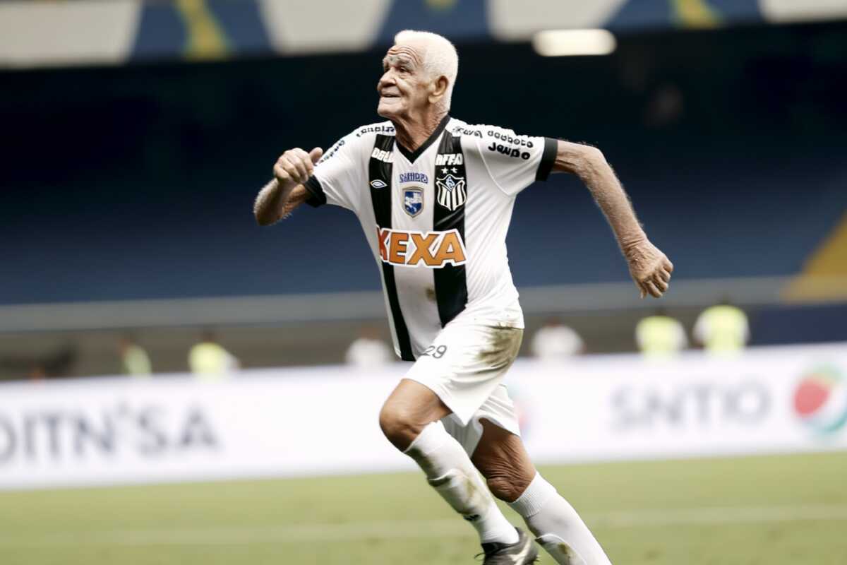 Neymar fordert Unterstützung, während Santos Form drehen möchte ...