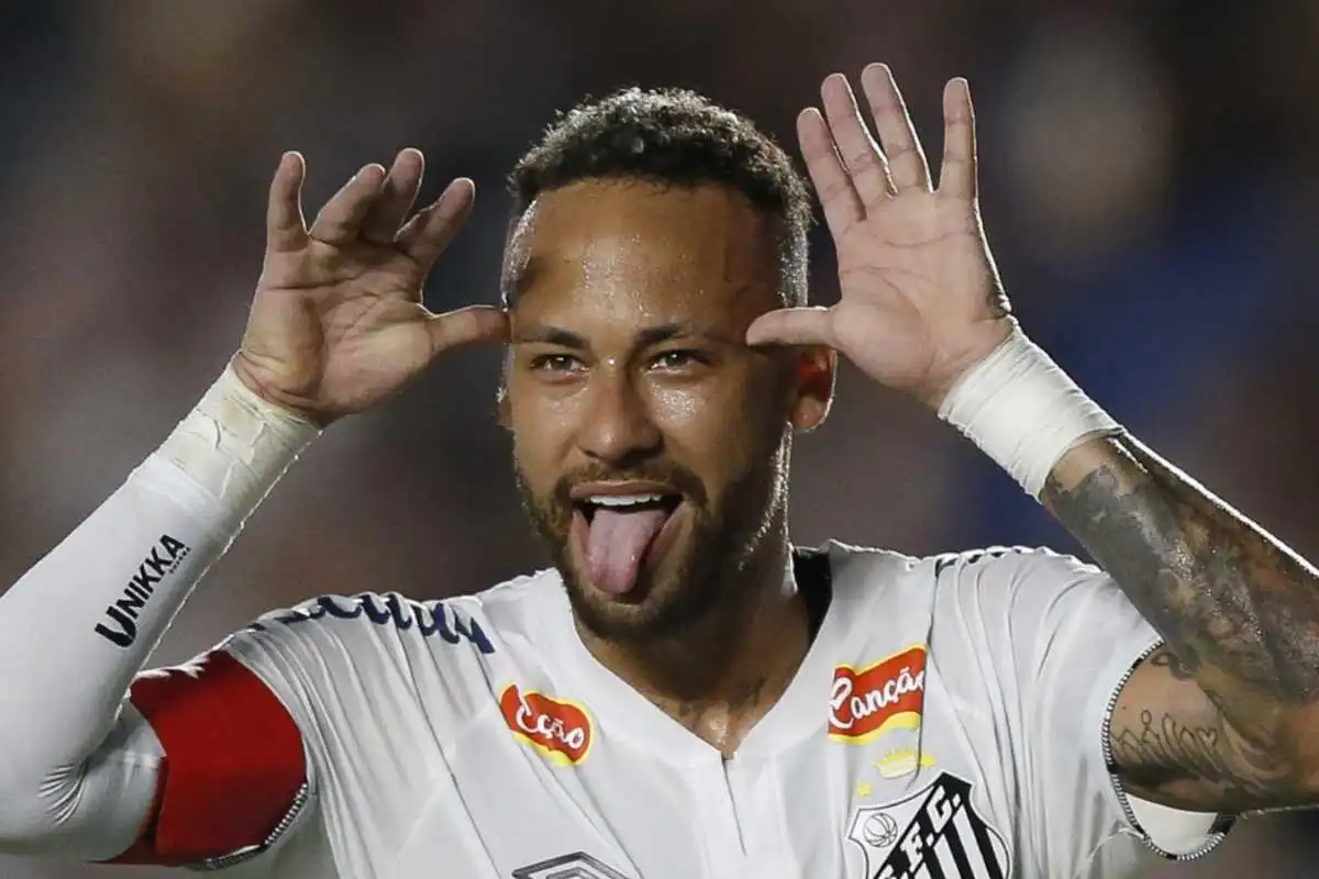 Agent on Neymar's Transfer to PSG for €222 Million: "The Cheque Was in ...