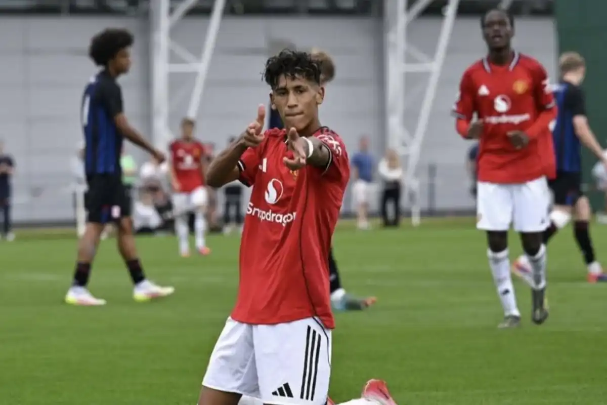 Man Utd Academy Star to Train with First Team at 14 - footboom1.com