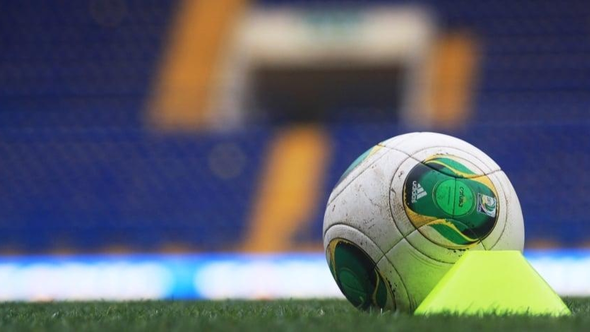 Bennett Mnguni exhorte Sundowns : Traiter chaque match CAF comme une ...