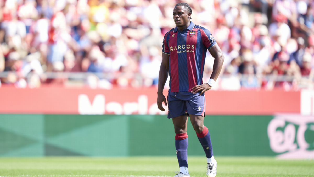 Barcelona Targets Levante's Etta Eyong for Winter Transfer: Price Tag ...