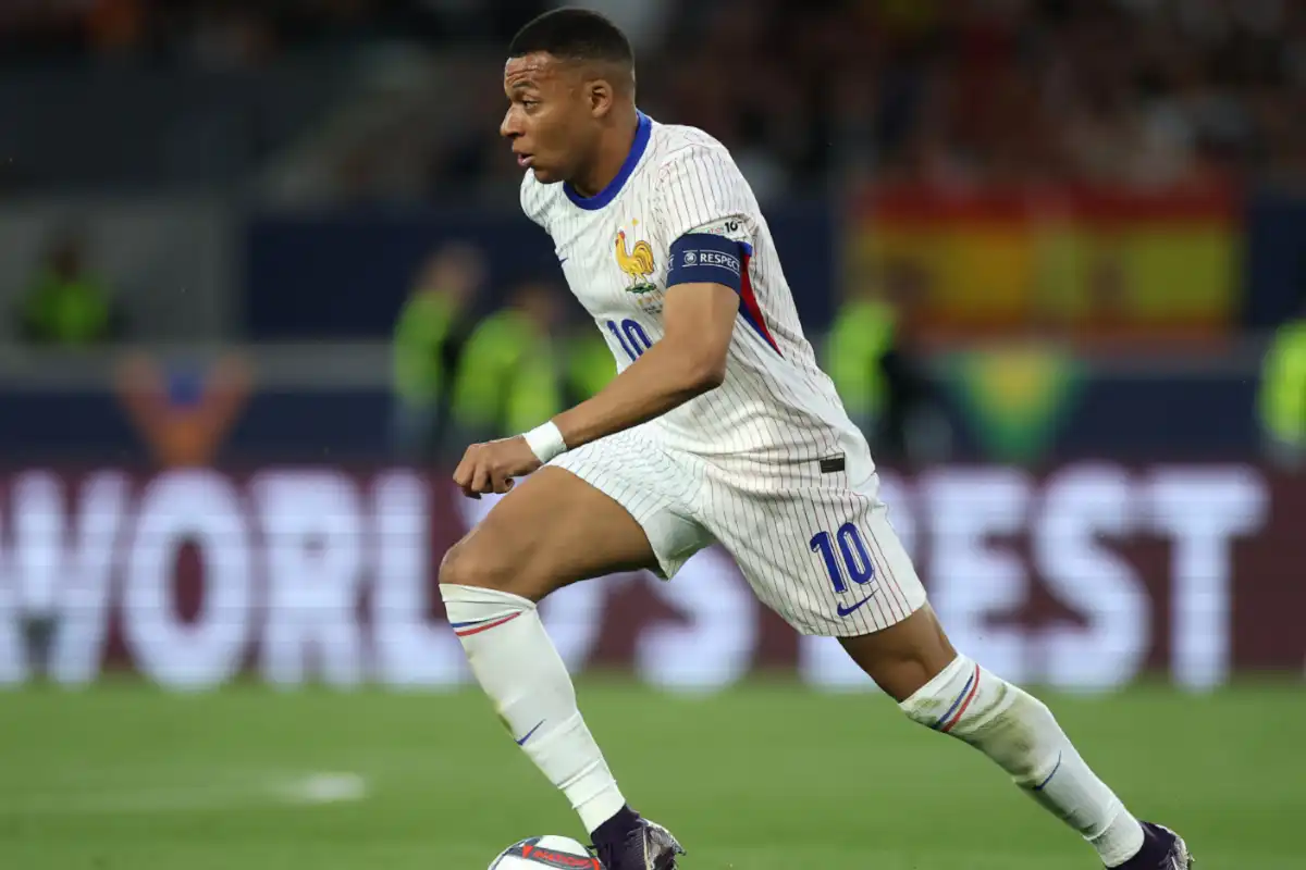 Mbappé Sets New Assist Record for France National Team - footboom1.com
