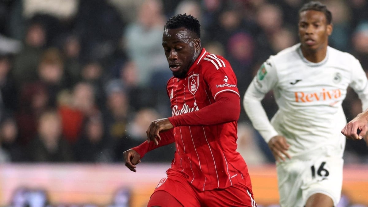 Eintracht Frankfurt plant Leihe von Nottingham-Forest-Stürmer ...