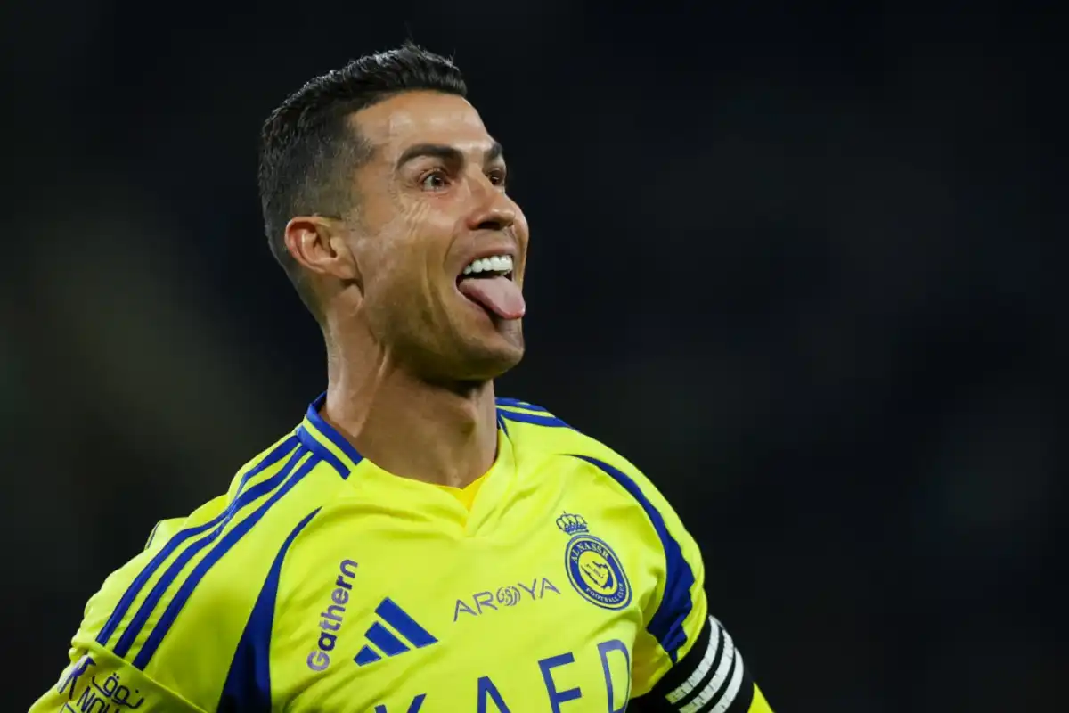 Cristiano Ronaldo Set to Earn Football's Highest Salary with Al-Nassr ...