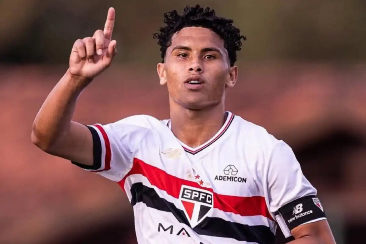 Strasbourg chiêu mộ tài năng trẻ 16 tuổi Angelo Candido từ São Paulo - footboom1.com