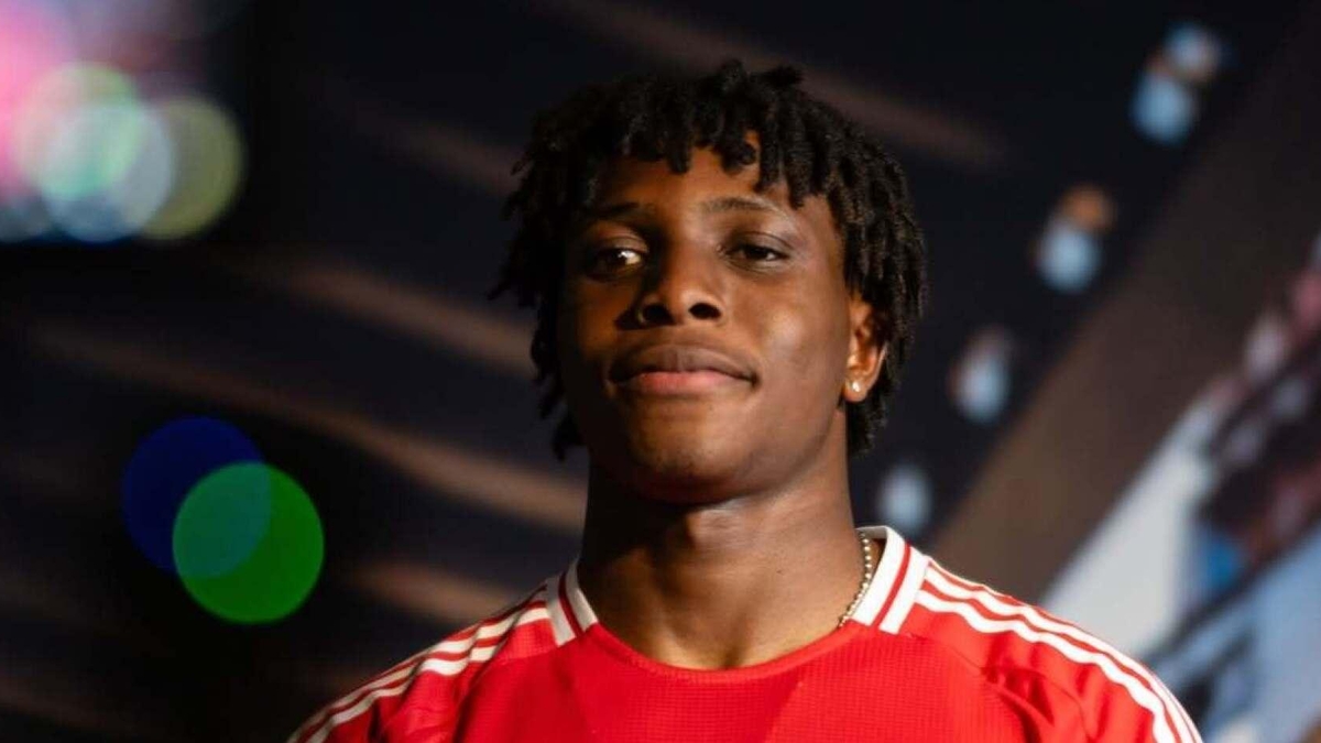 Patrick Dorgu Brille dans la Victoire Épique de Man United face à ...