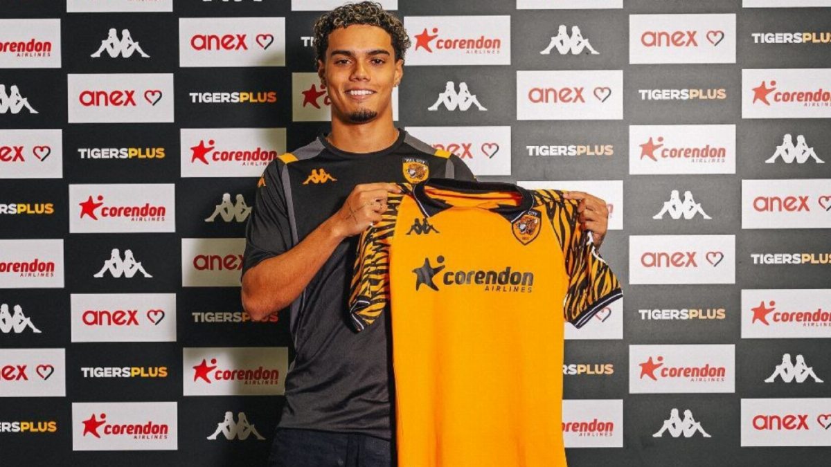Officiel : Joao Mendes, fils de Ronaldinho, rejoint Hull City ...