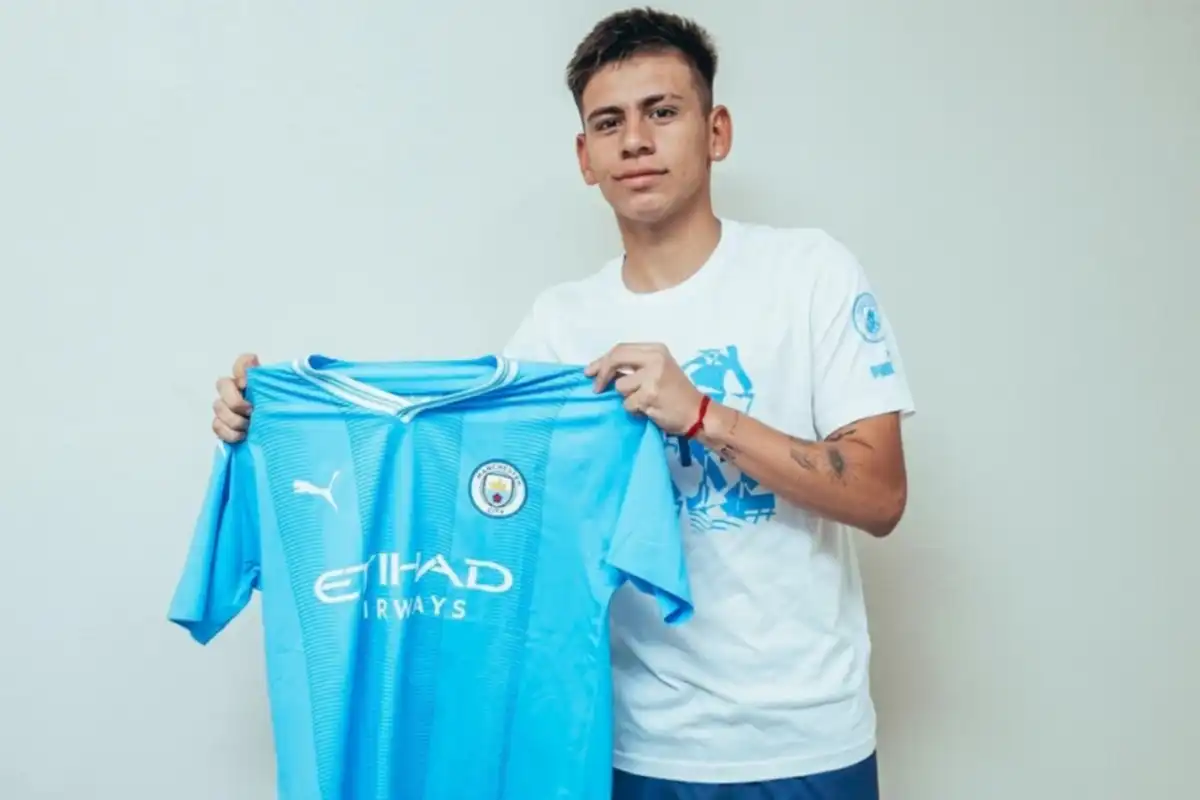 Bayer Leverkusen fecha empréstimo de Claudio Echeverri do Manchester ...
