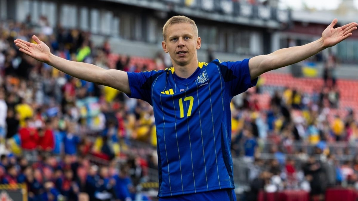 Arsenal to Cover Bulk of Zinchenko's Remaining Salary in Ajax Move ...