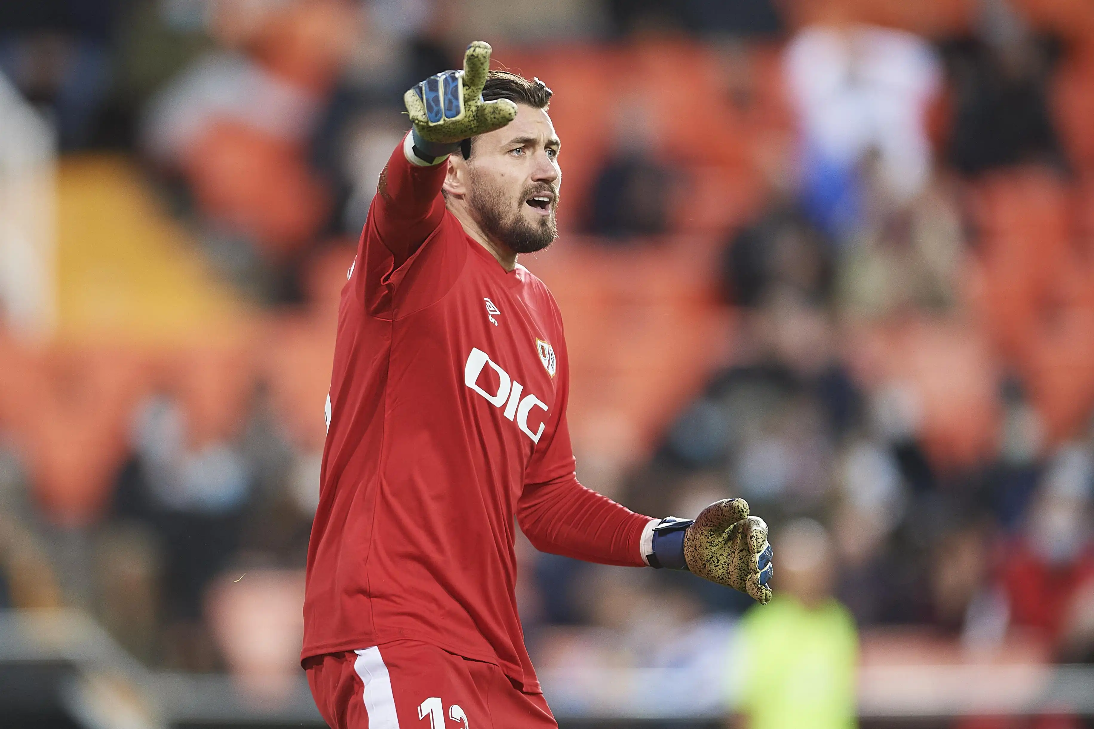 Dimitrievski's Valencia Future Hangs in the Balance - footboom1.com