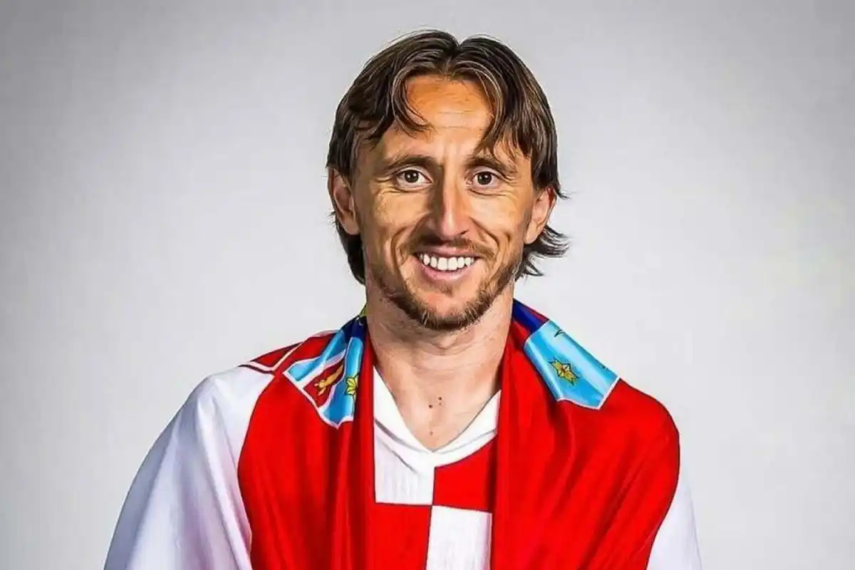 Luka Modrić officiellement avec le numéro 14 à l'AC Milan - footboom1.com