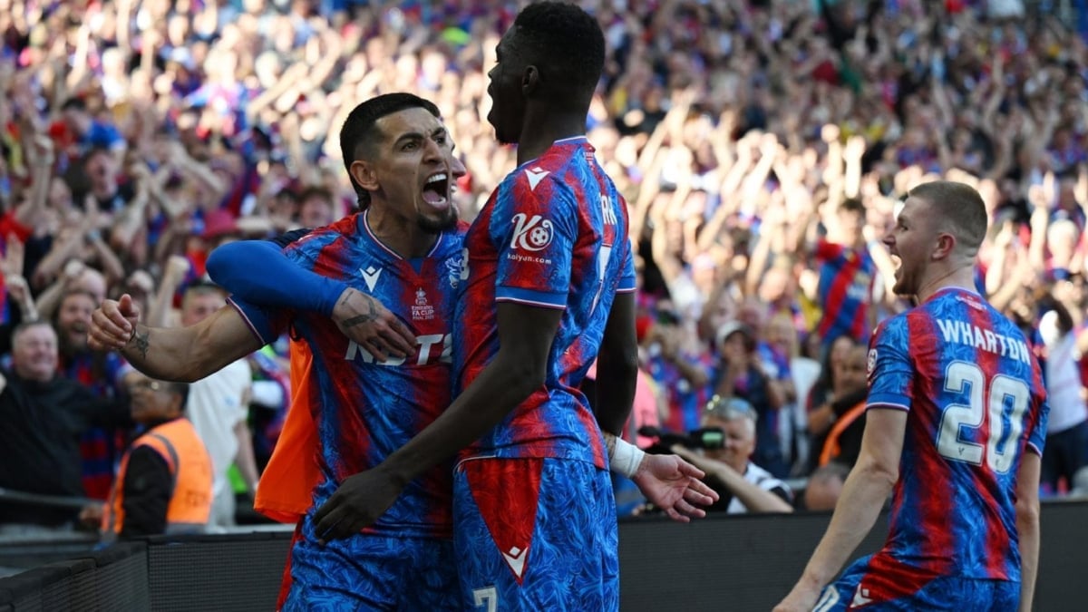 Crystal Palace Set to Sign 24-Year-Old Winger from Aston Villa ...