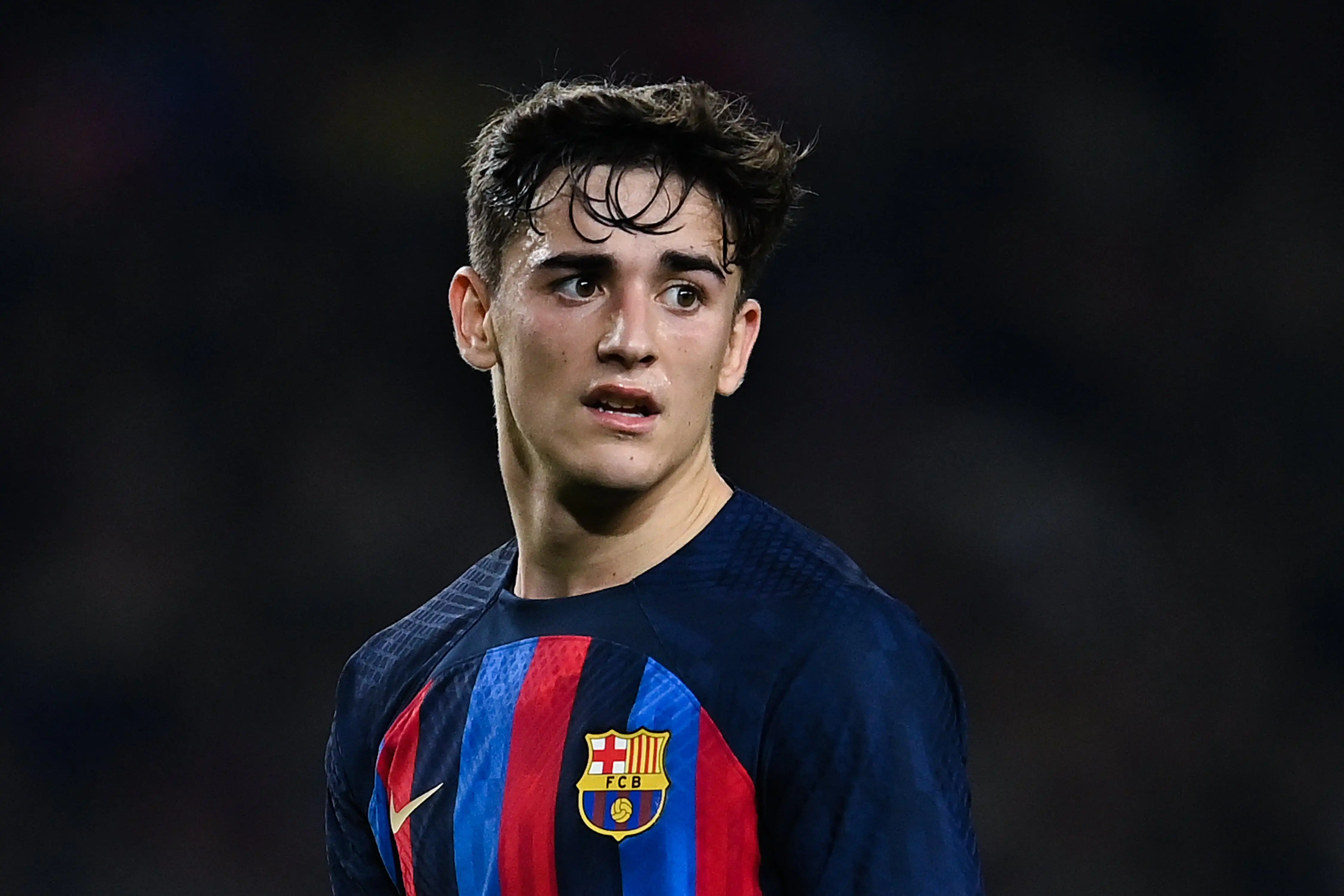 Gavi Completa 21 Anos como o Novo Maestro do Barcelona - footboom1.com