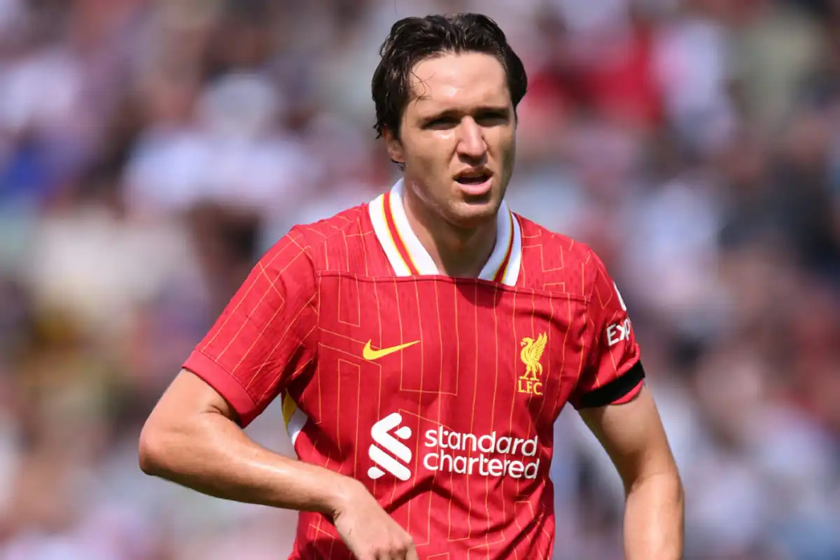 Chiesa Continua no Liverpool por Mais uma Temporada - footboom1.com