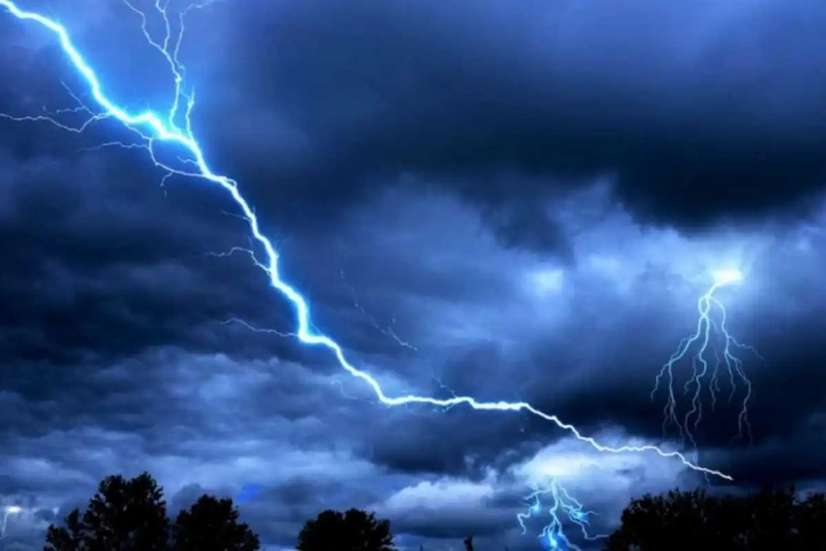 Tragic Lightning Strike Claims Life of Footballer in Peru During Match ...