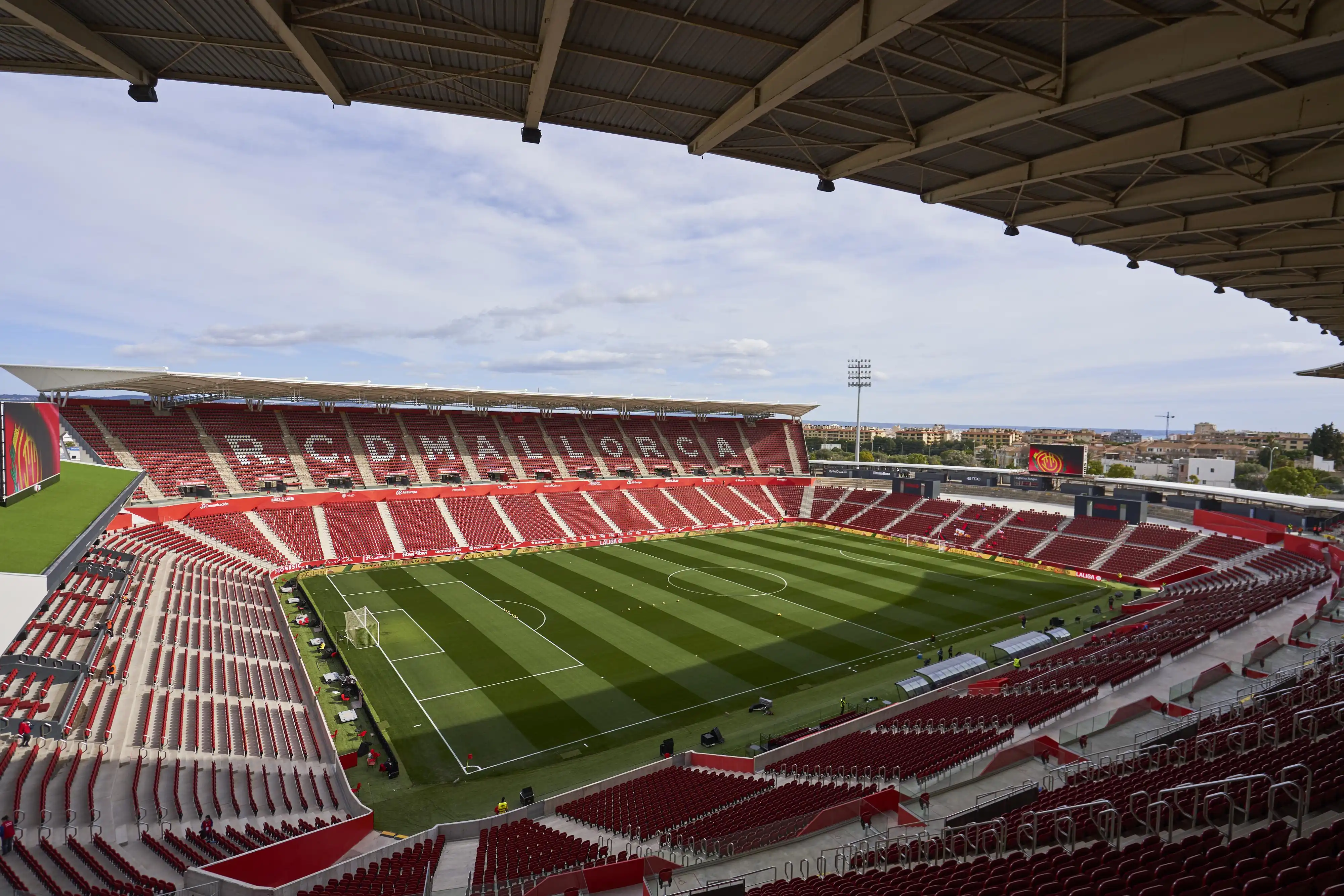 Panathinaikos Ups Offer for Pablo Maffeo in Transfer Tug-of-War ...