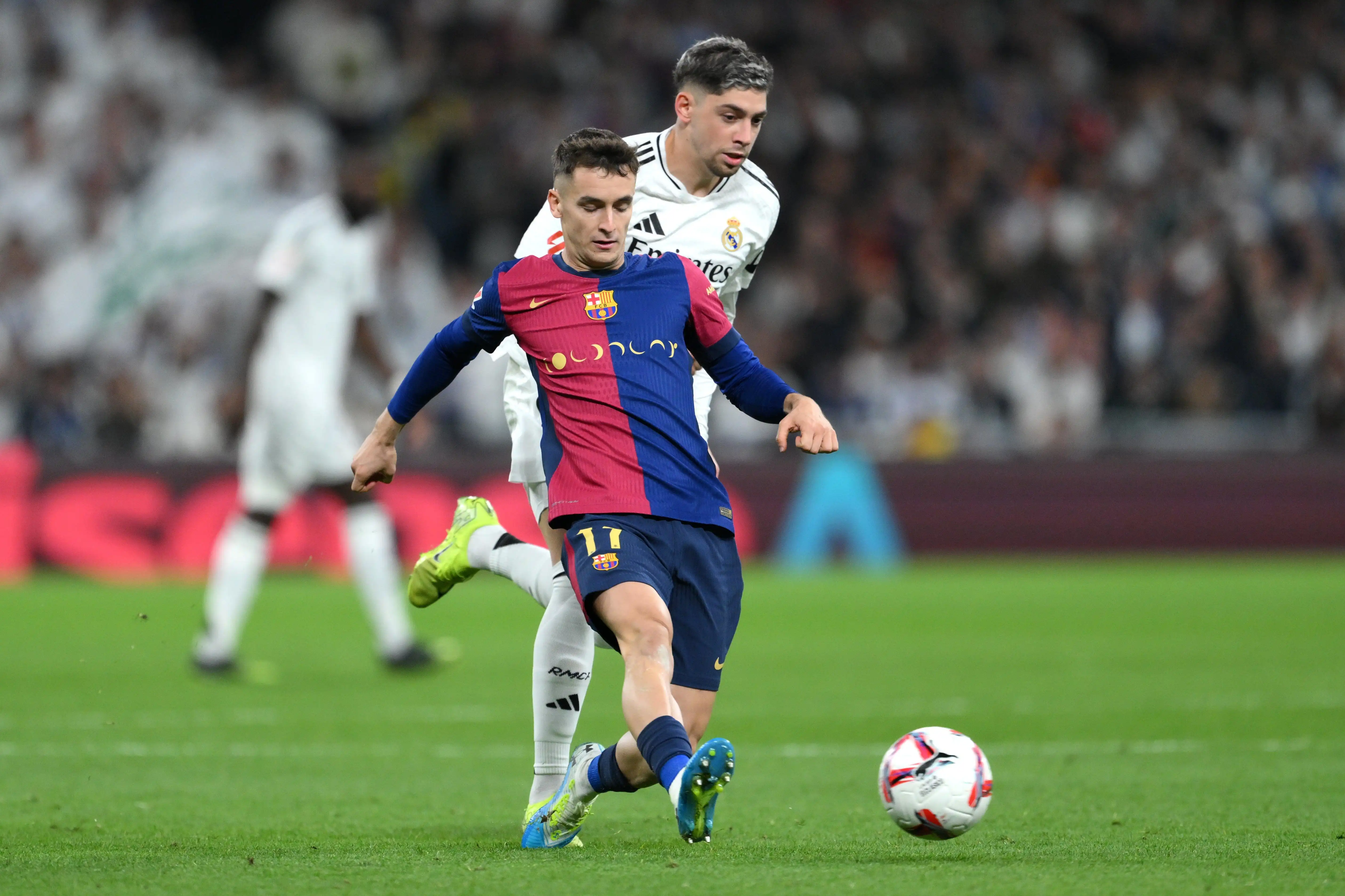 Hansi Flick Open to Marc Casado's Exit as Barcelona Weigh Options - footboom1.com
