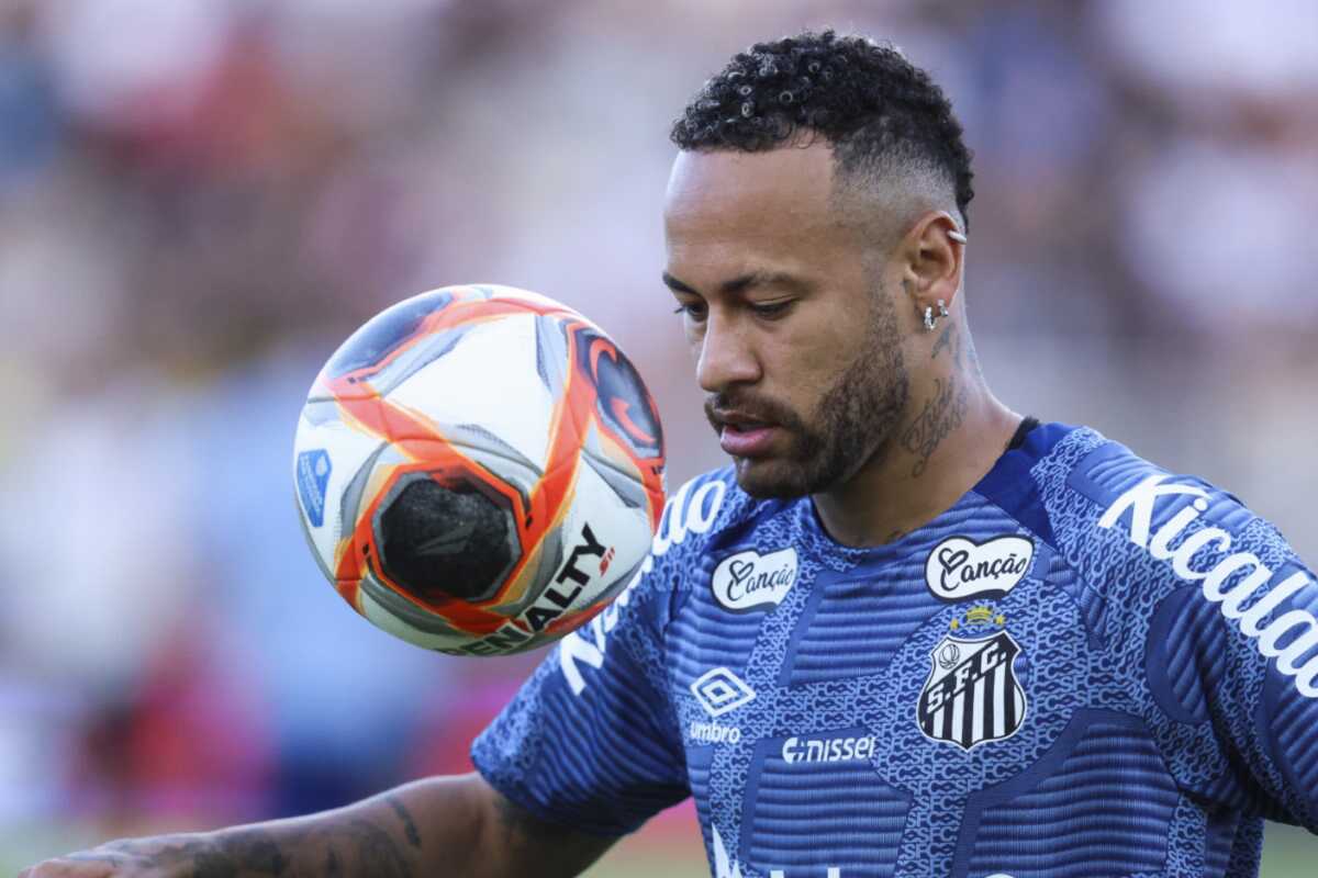 Official: Neymar Left Without a Head Coach at Santos - footboom1.com