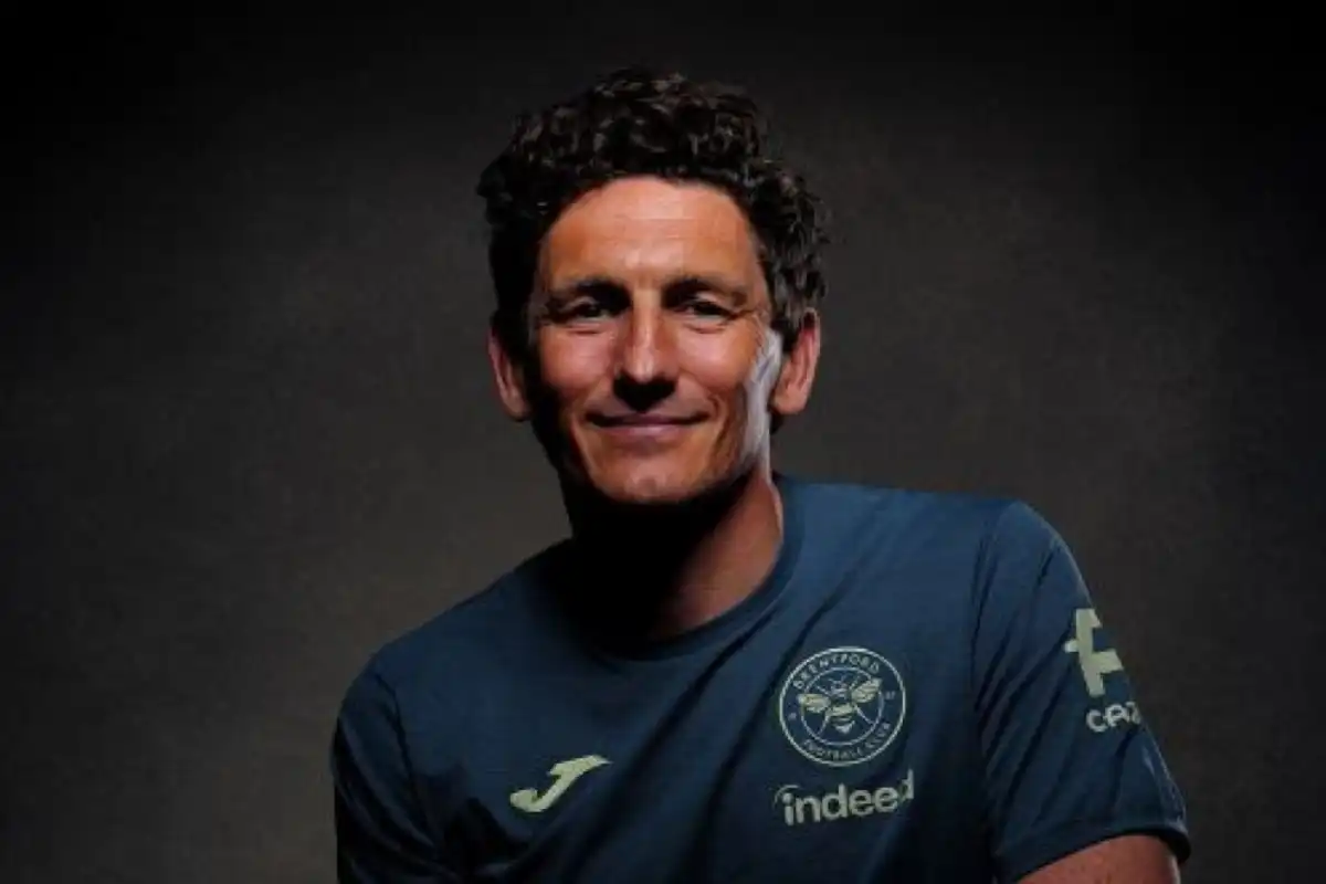 Keith Andrews é oficialmente anunciado como novo técnico do Brentford ...