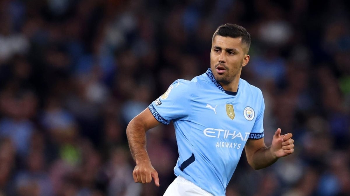 Rodri Empata Recorde de Rooney no Cartão Amarelo Rápido da Champions ...