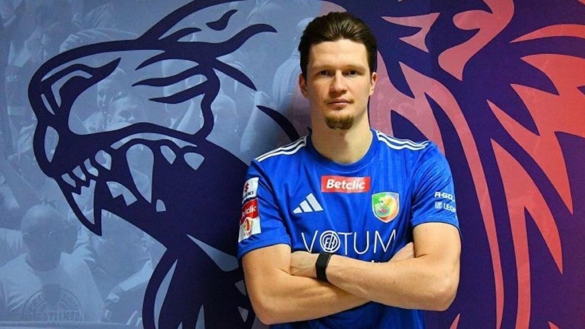 Polish Miedź Sign Prolific Ukrainian Defender Mazur - footboom1.com