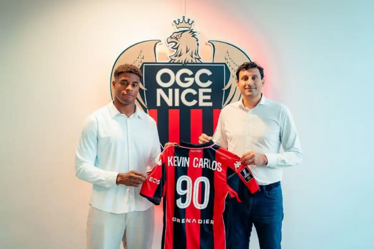 OGC Nice holt Schweizer Stürmer Kevin Carlos - footboom1.com