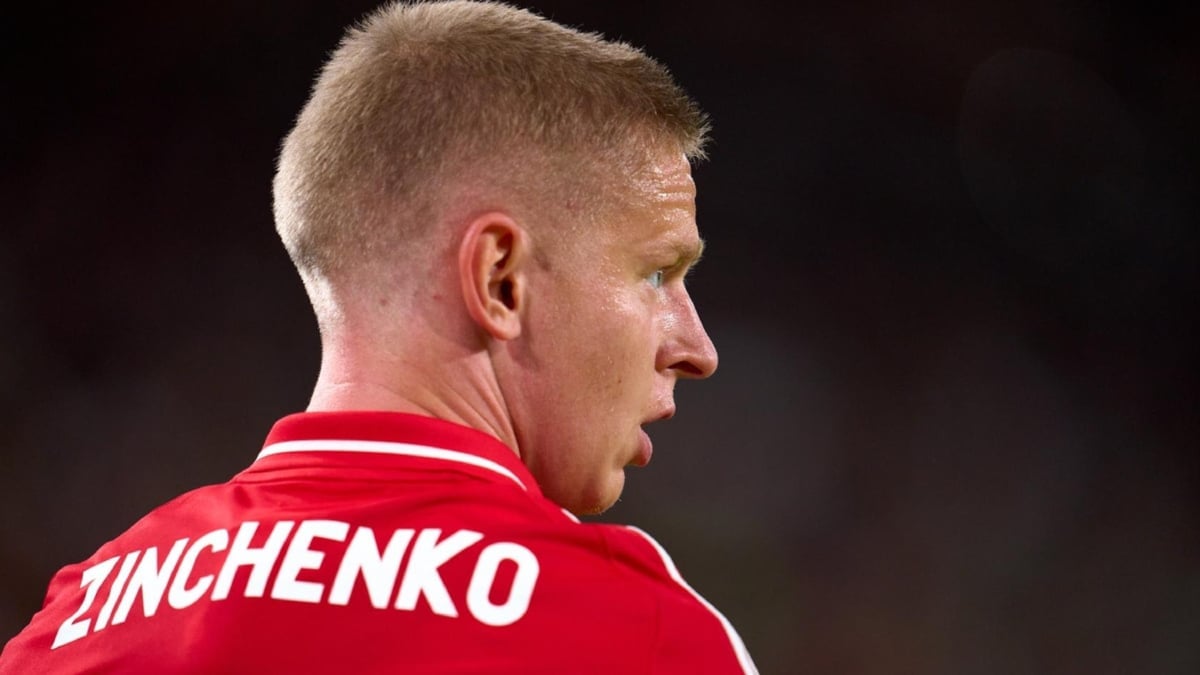 Nottingham Forest Contacta Zinchenko Após Ida para o Ajax - footboom1.com