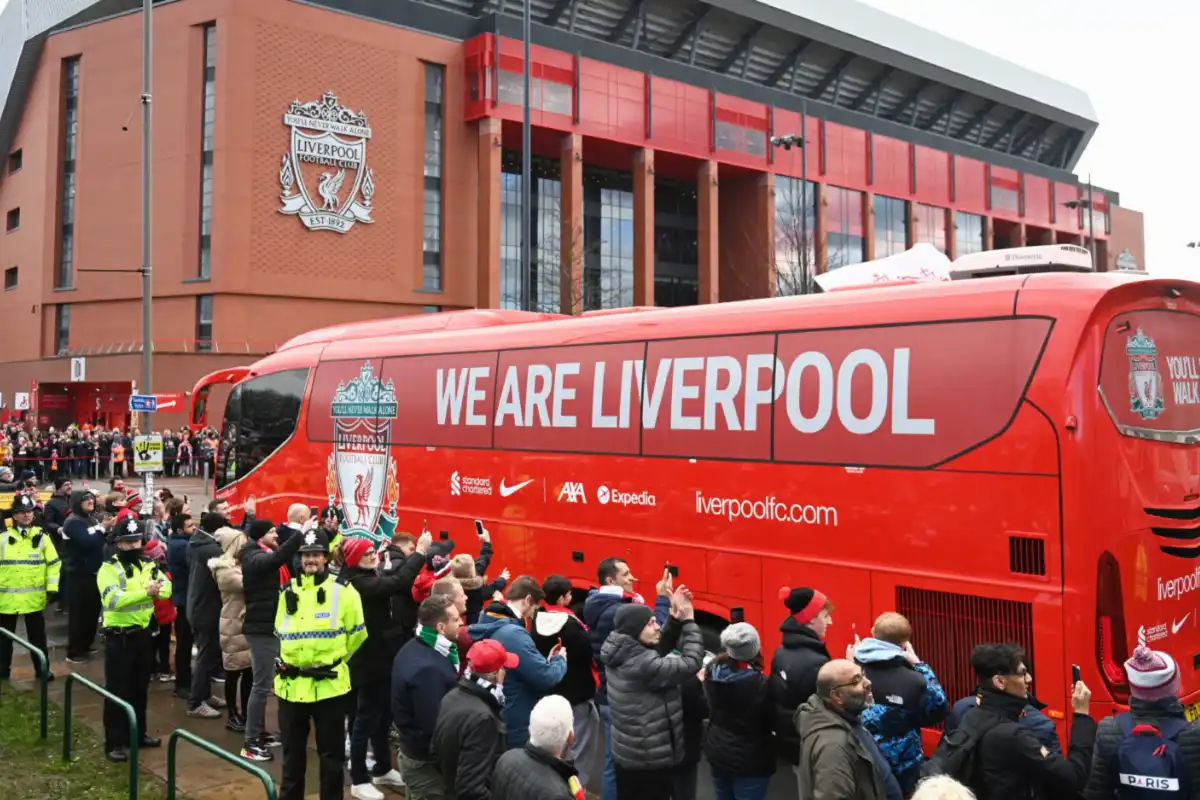 Liverpool Ficha al Portero Húngaro Armin Pecsi, Promesa de 20 Años ...