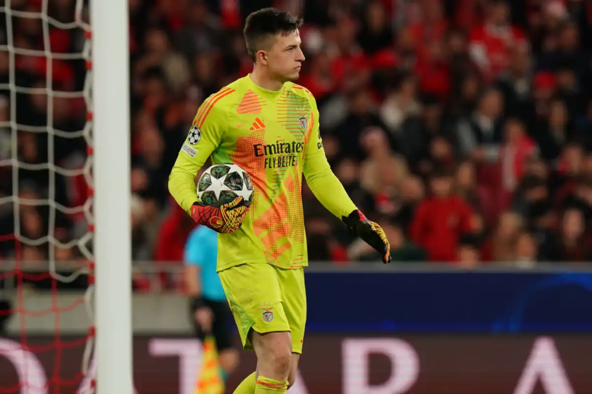 Trubin Celebrates with Super Cup Triumph - footboom1.com